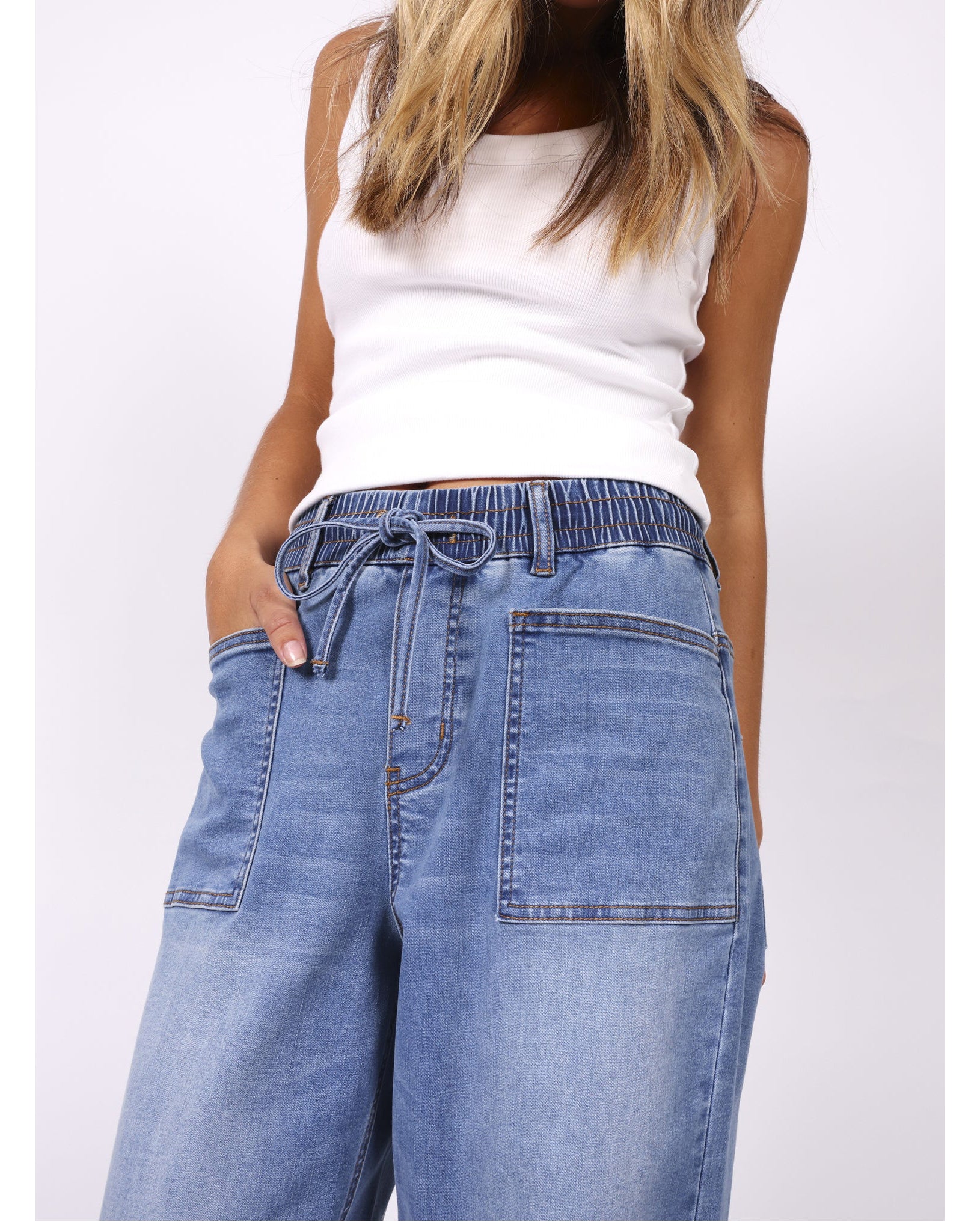 Monaco Jeans Leo Barrel Jeans - Blue – Fearless Wanaka